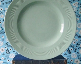 Popular items for green dinner plates on Etsy