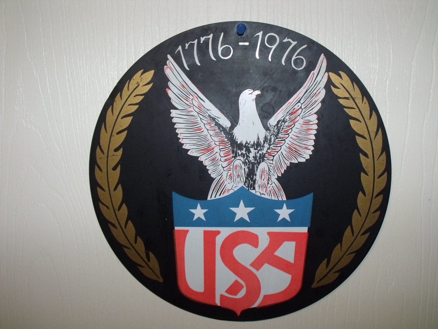 Vintage Round Metal Bicentennial Sign USA Bald Eagle