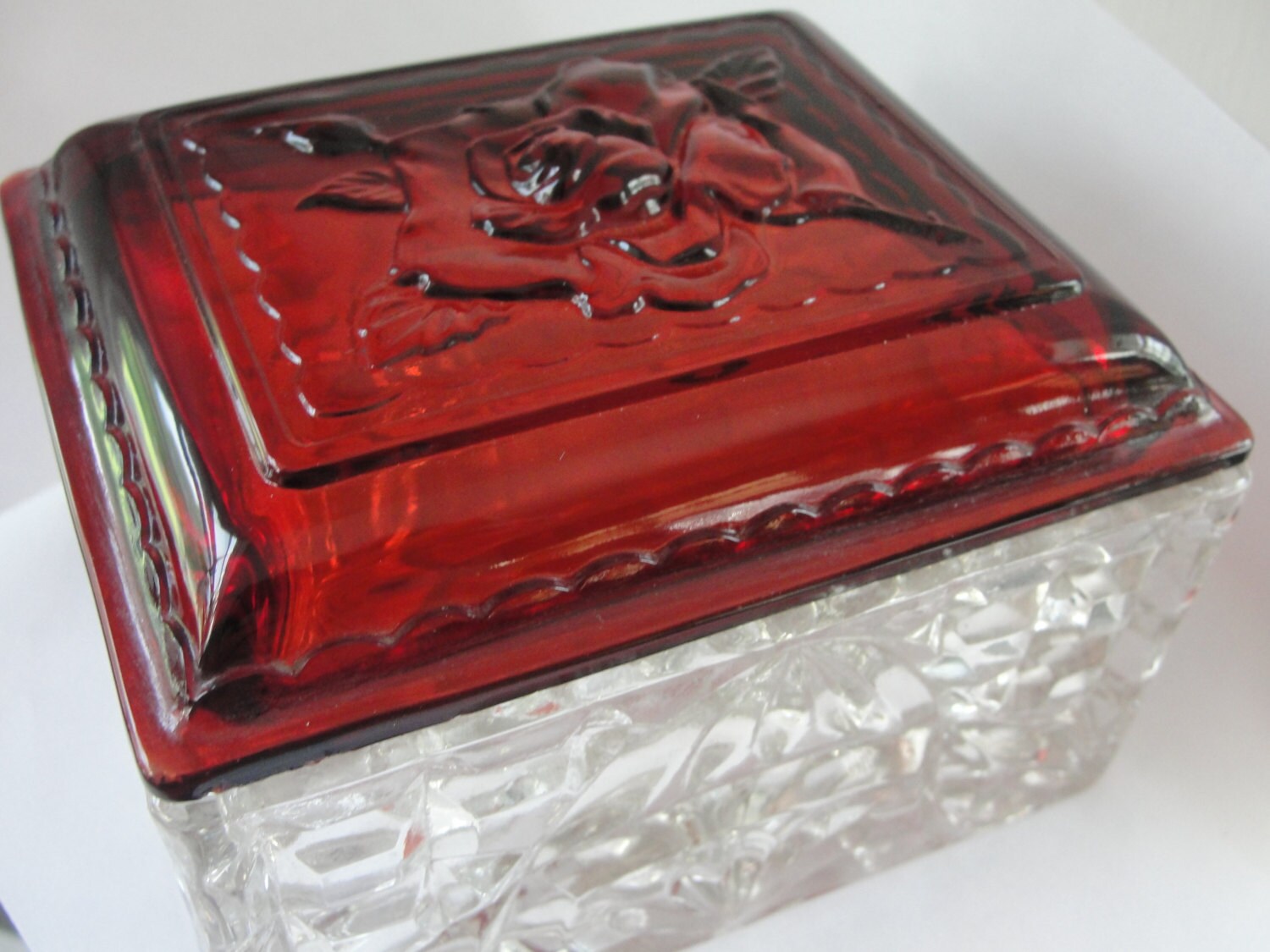 Anchor Hocking 1940s cut glass cigarette-trinket box – Haute Juice