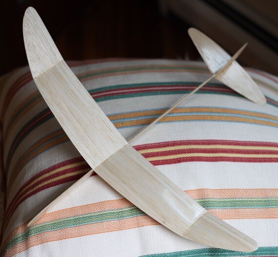 Items similar to NEW SW19 balsa wood model airplane glider kit ...