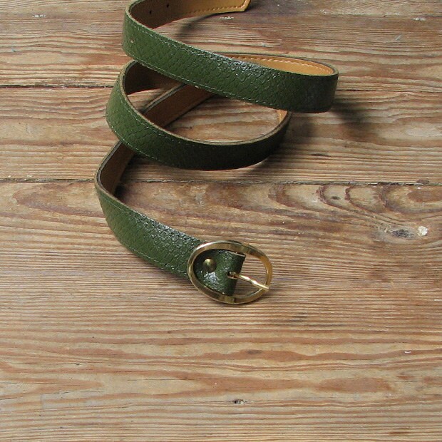green snake skin belt, snakeskin belt