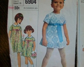 Popular items for 1966 simplicity on Etsy