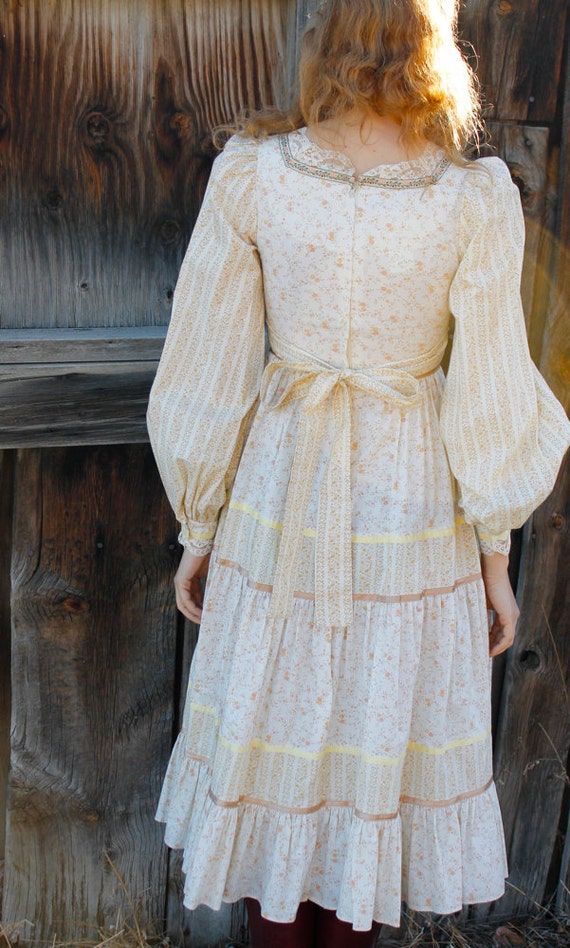 Gunne Sax Library | I have never seen this dress before, what a lovely...