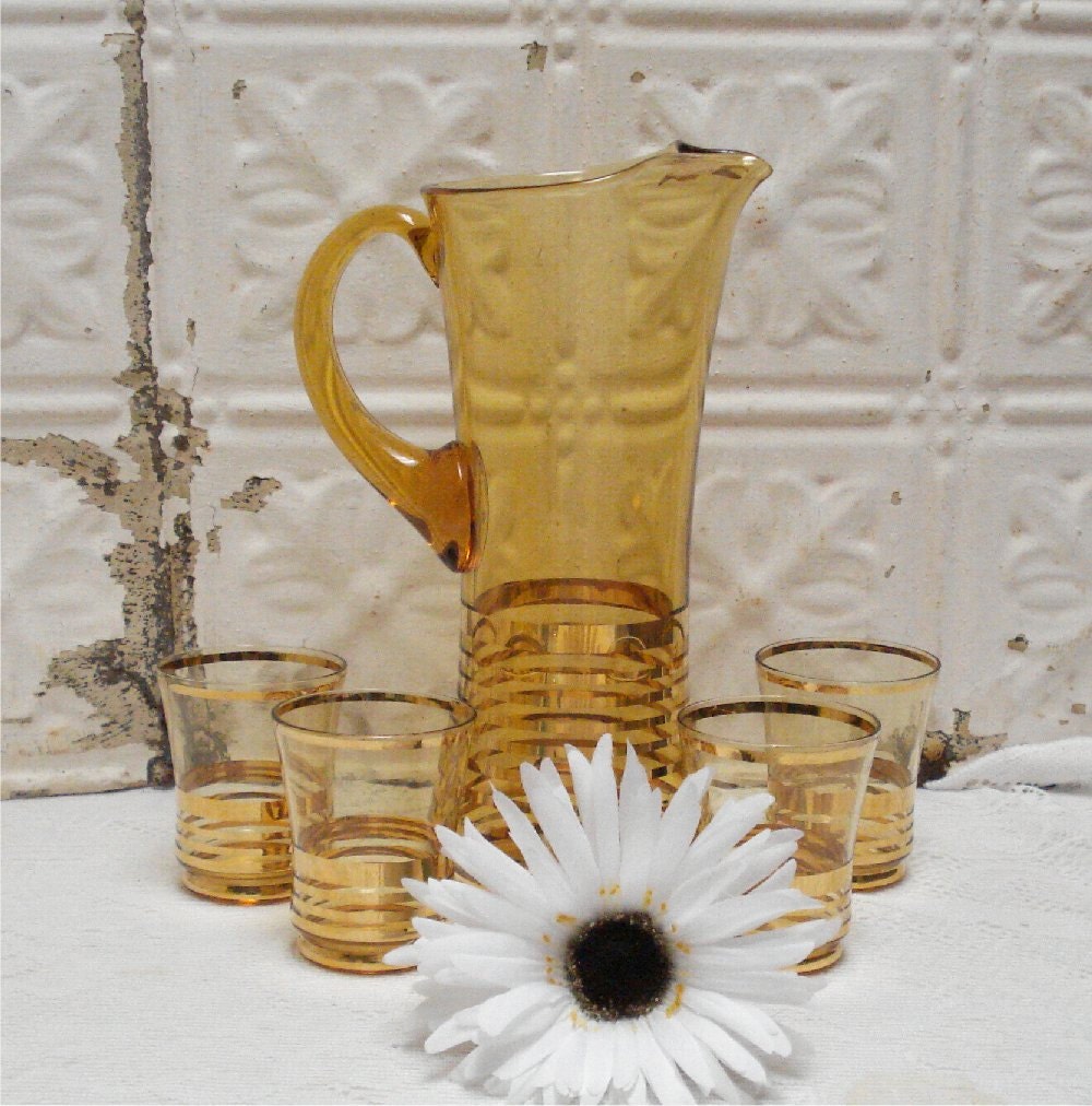 Amber Kitschy Gold Banded Retro Drink Set – Haute Juice