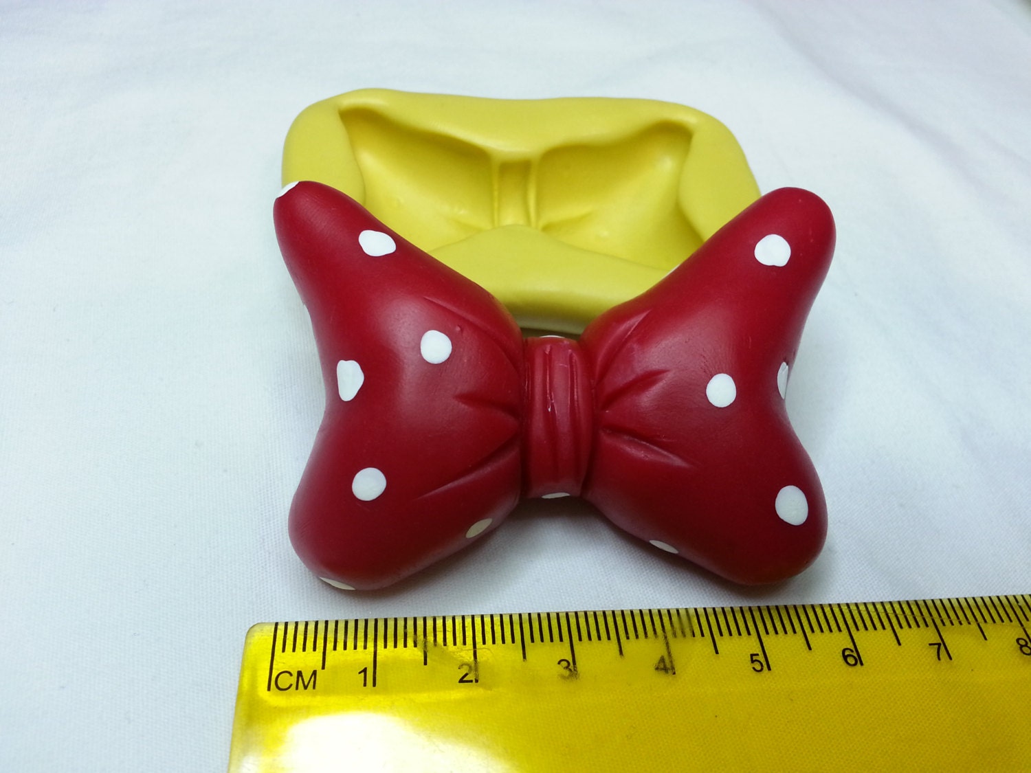 Silicone mold Bow Minnie Mouse.6 1/2 cm
