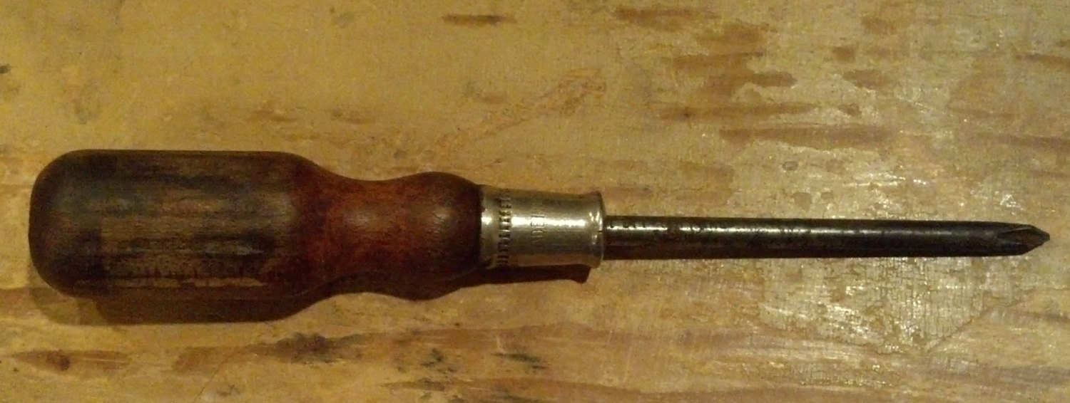 13B16H Vintage American Screw Co. Phillips Head Screwdriver
