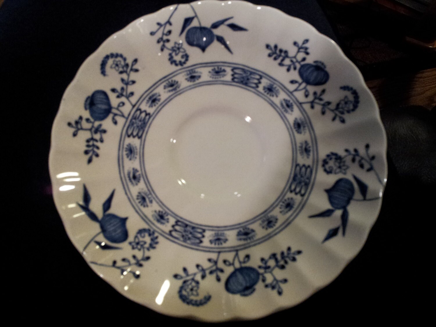 J & G Meakin Classic White Nordic Blue Onion Design Saucer – Haute Juice