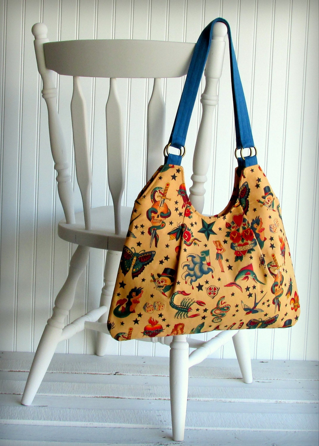 Old School Tattoo Triangular Bag Sailor Jerry available