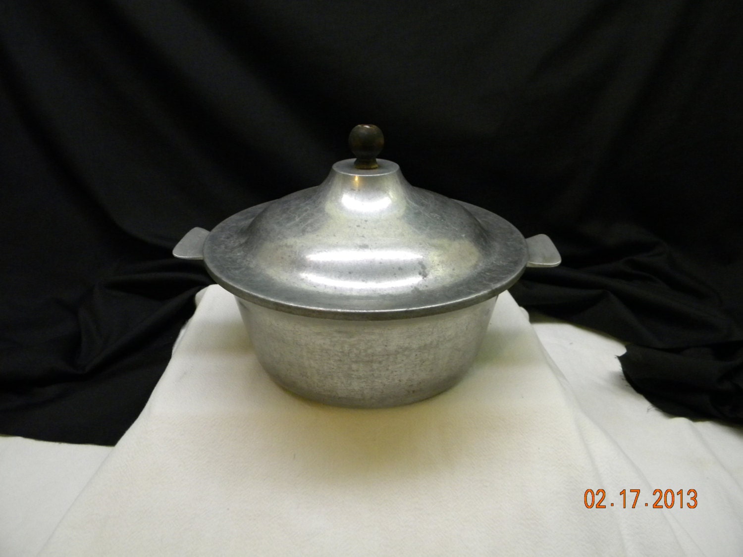 Vintage Club Aluminum Pot, kitchen collectibles decor – Haute Juice