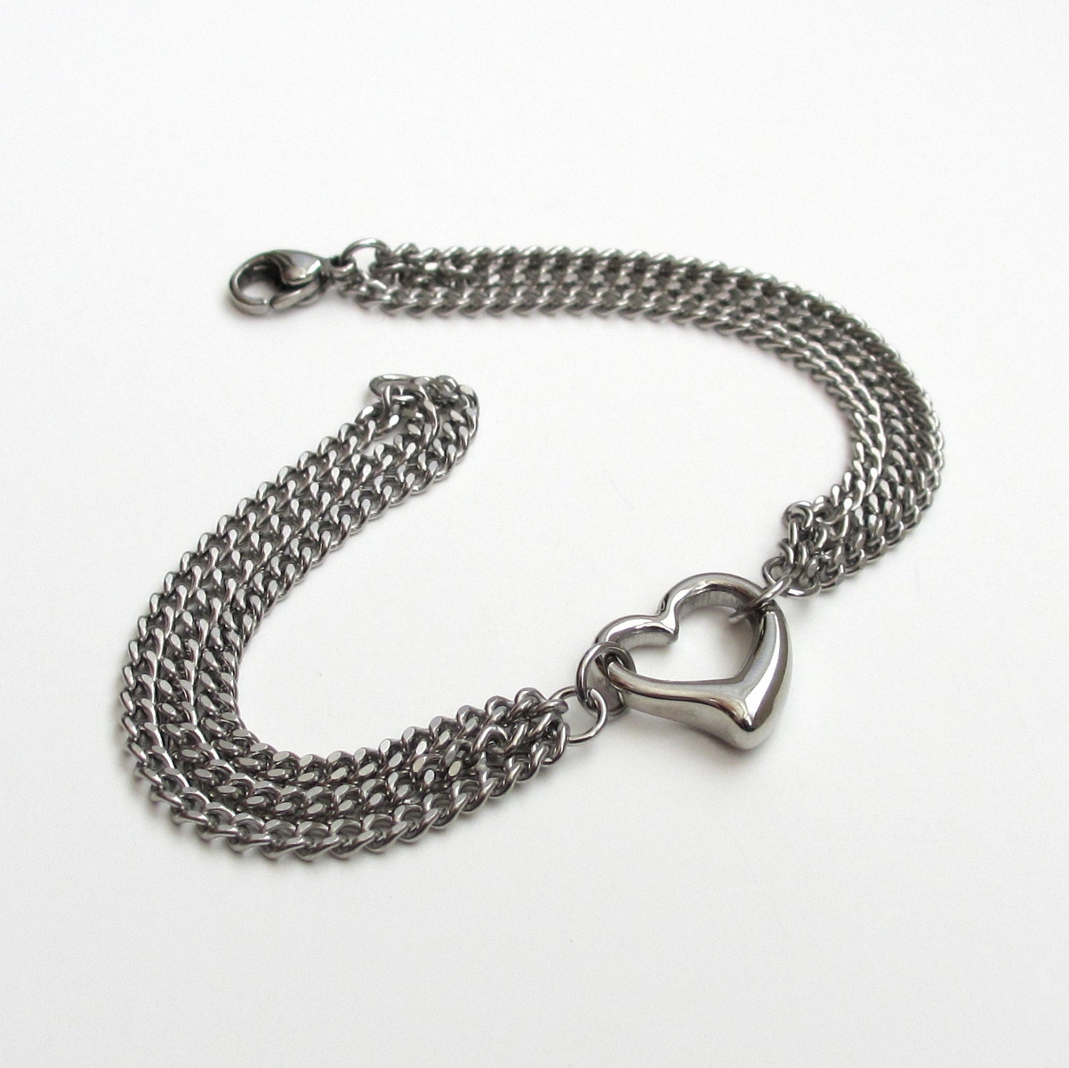 Stainless steel chain bracelet with 3D heart
