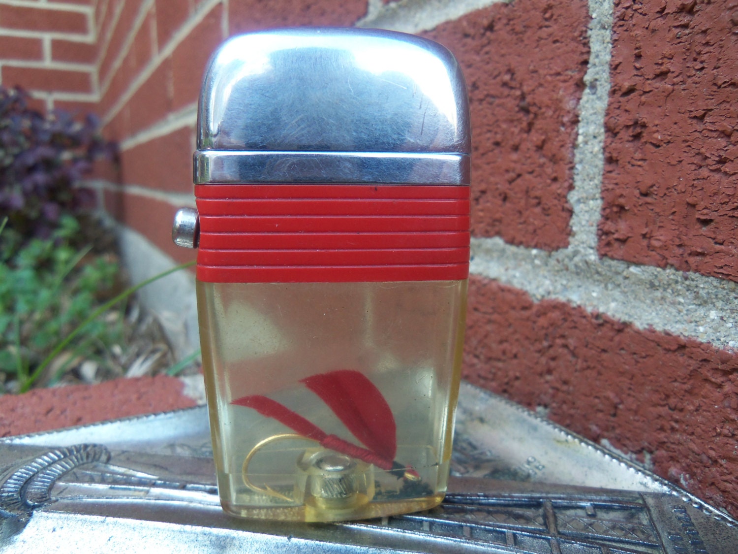 Vintage 'Scripto Vu Fish Hook Lighter