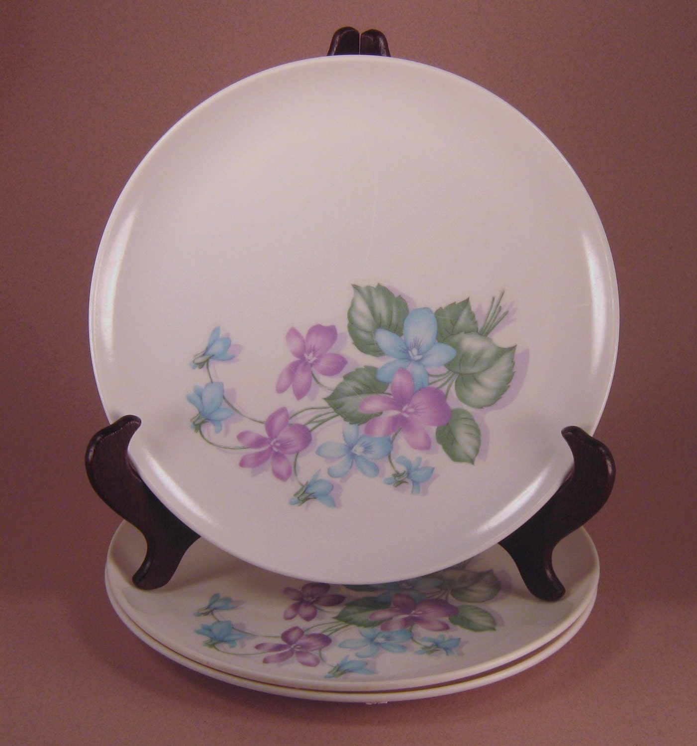 Royalon Corsage Violet and Blue Melmac, Three Dinner Plates – Haute Juice
