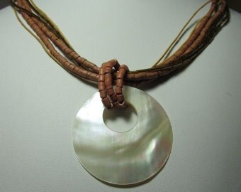 Sweet shell necklace