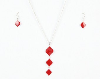 Popular items for red pendant necklace on Etsy