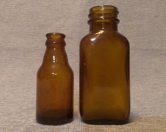 Items similar to Set of Vintage Jars on Etsy