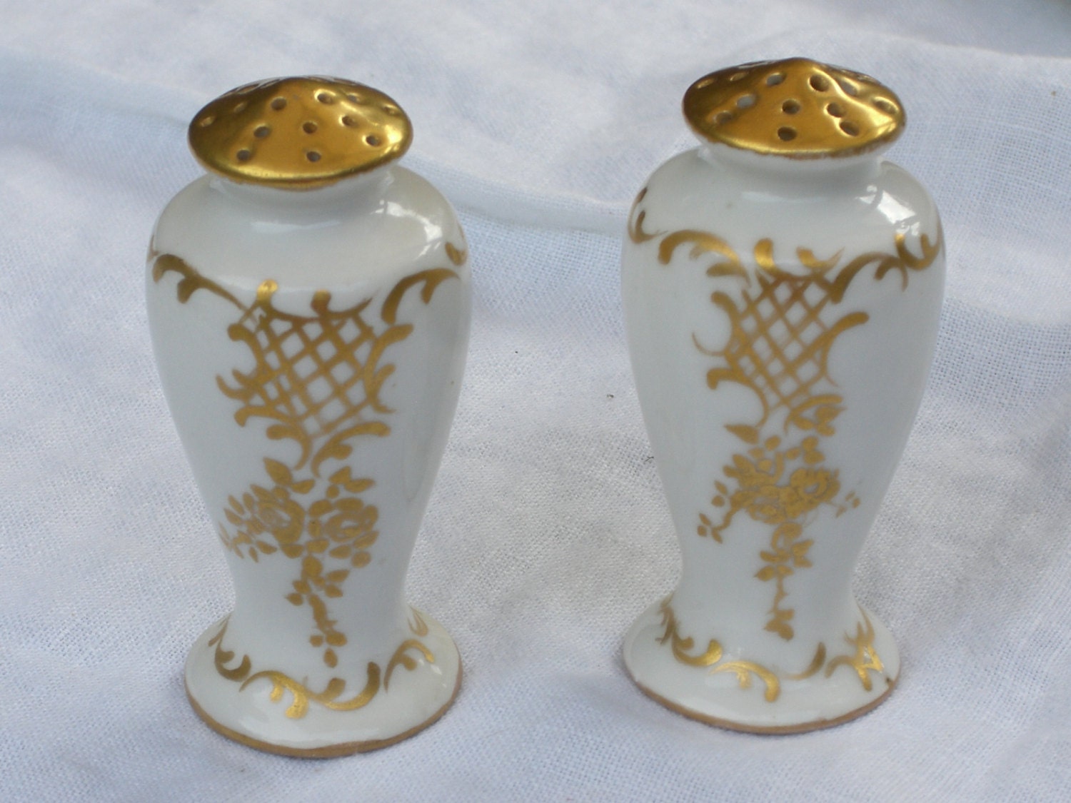 Austrian China Salt and Pepper – Haute Juice