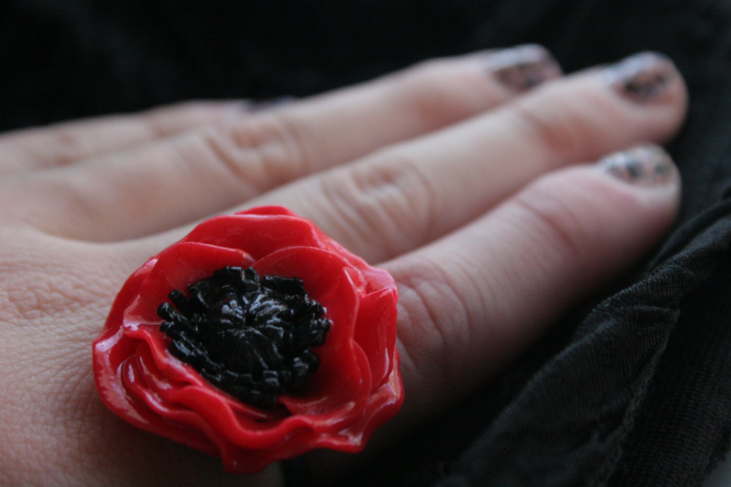 Poppy ring