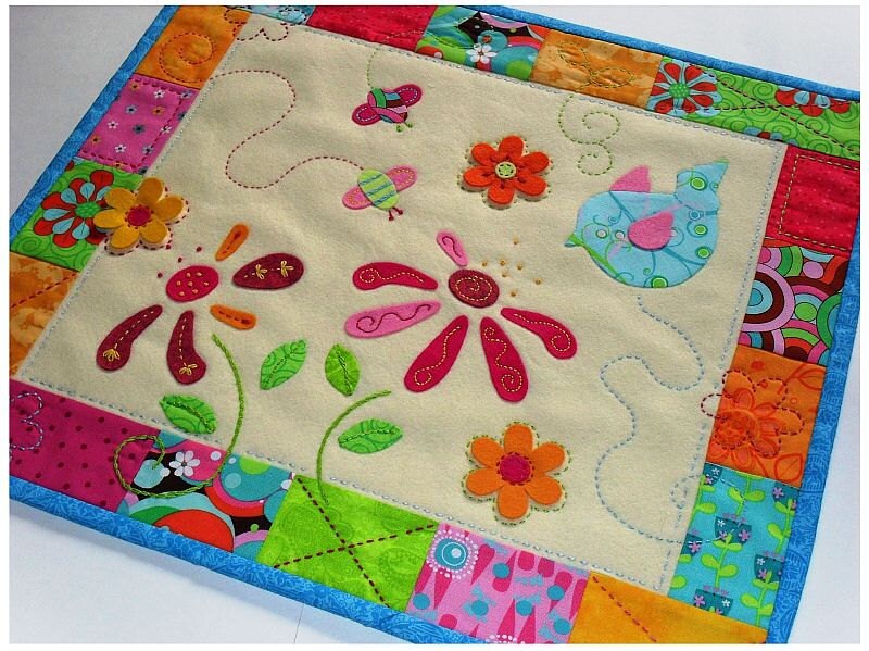 INSTANT DOWNLOAD Pattern PDF Table Quilt and Candle Mat