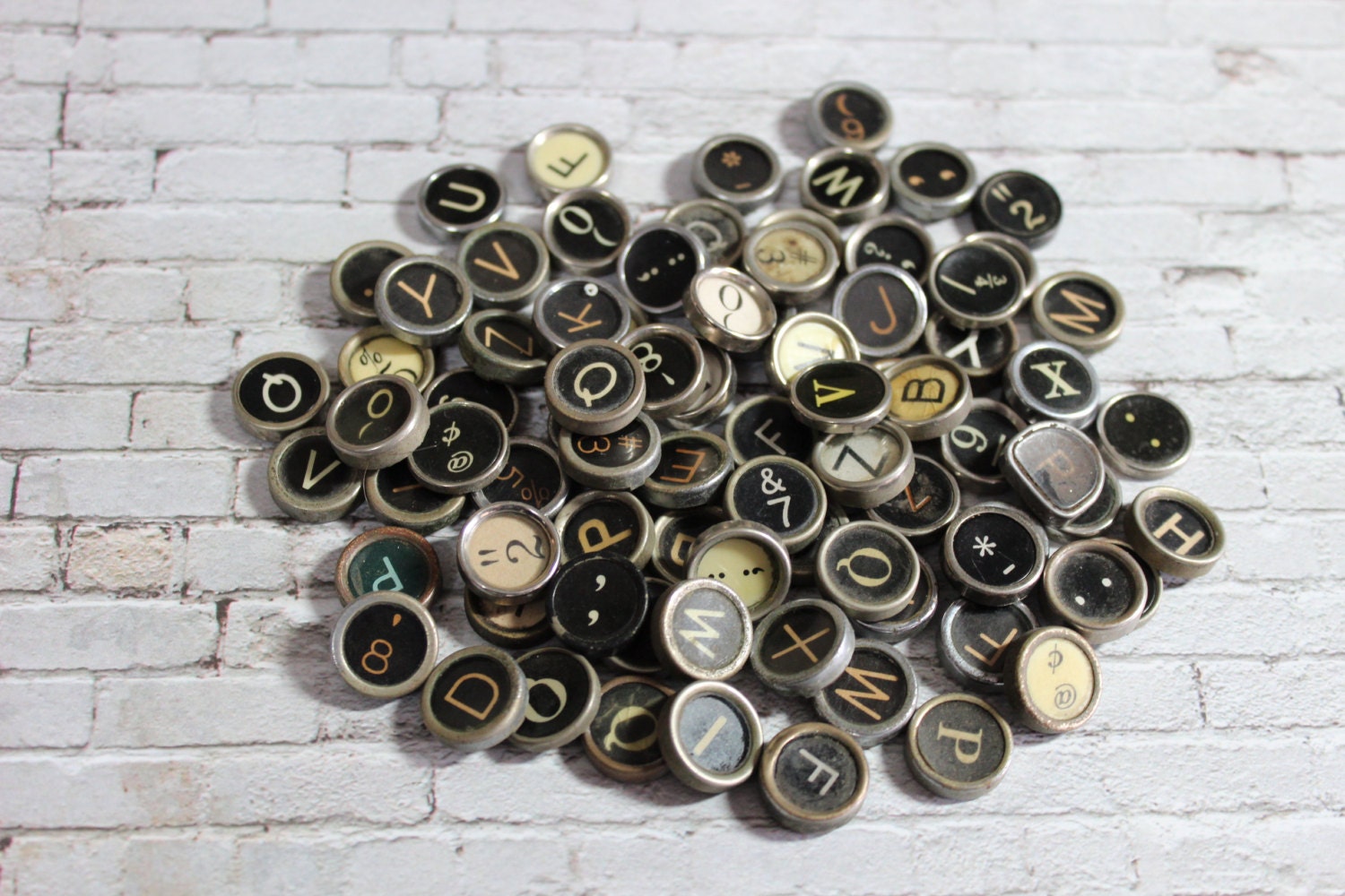 3 Random Typewriter Keys – oldschooltypers