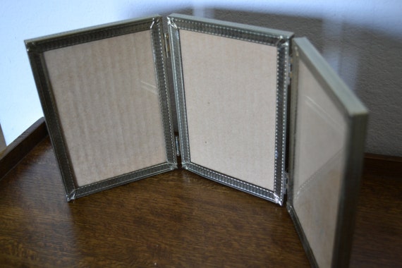 Vintage Picture Frame 5x7 Triple Tri Fold In Gold Tone Metal