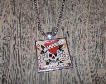 Ed Hardy Skull Heart Pendant with Silver Pendant Tray and Bail Chain