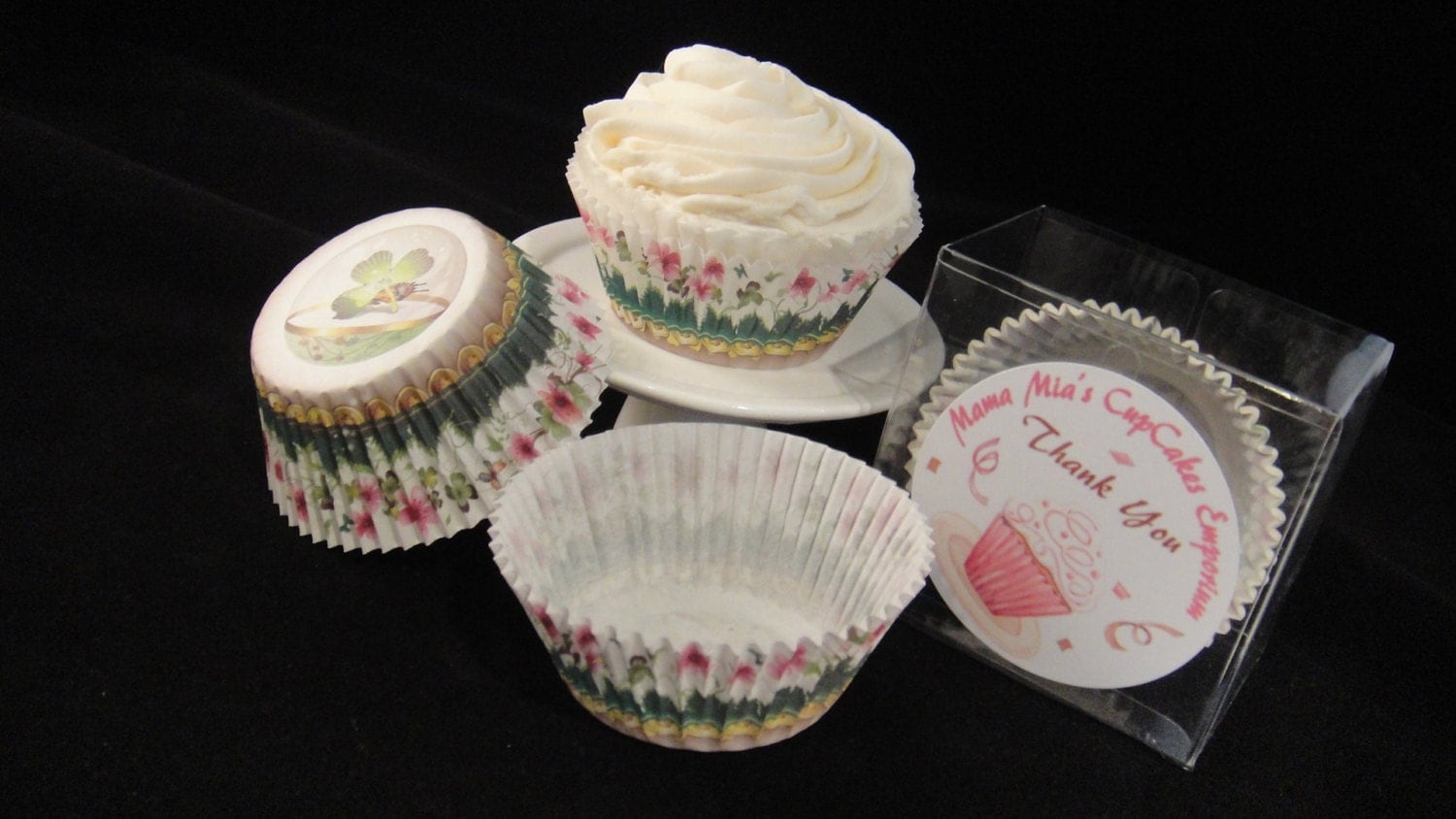 Fancy Clover Cupcake Liners