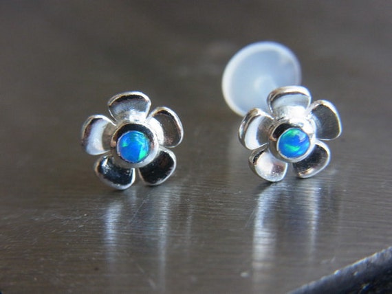 Single Gems Blue Opal flower bio flexible by PiercingRoomByJay