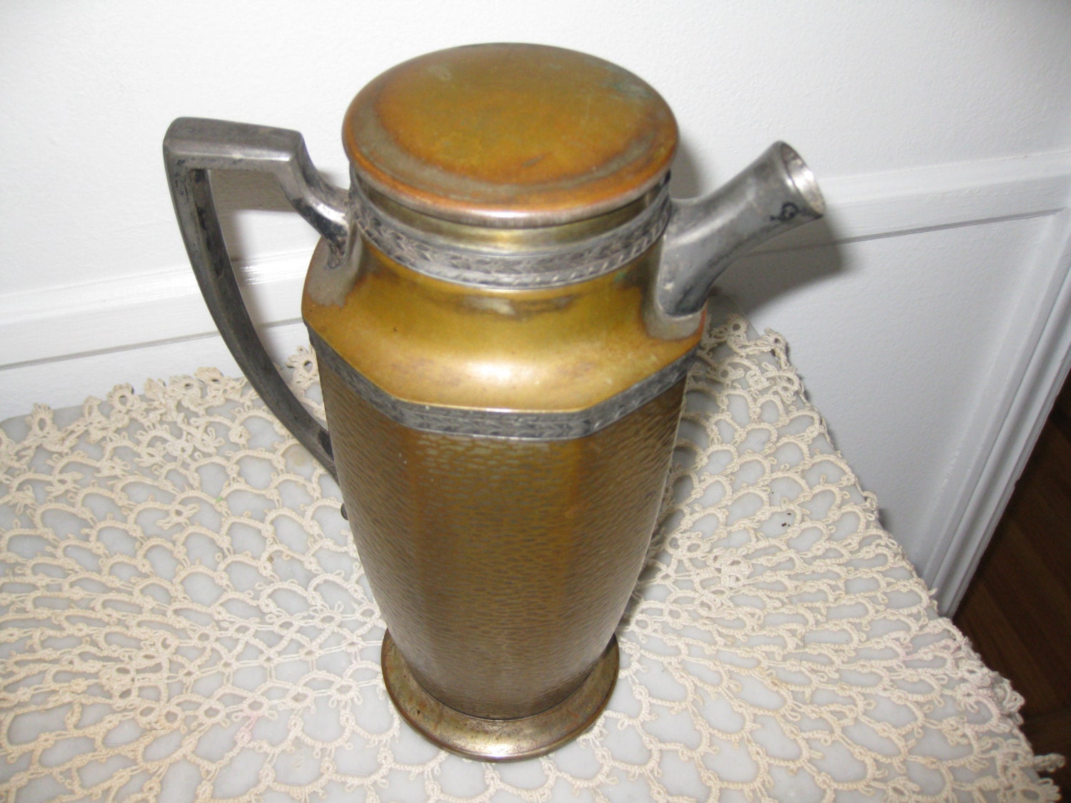 SANI TITE PITCHER-1 1/2 Quarts Homan Plate on Nickel Silver – Haute Juice