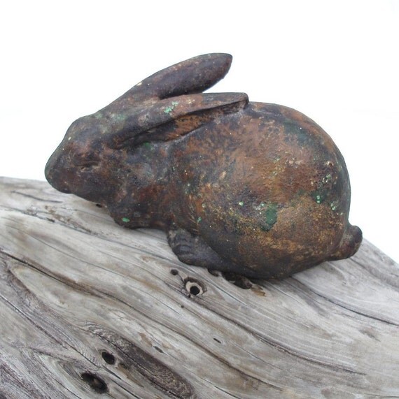 Vintage Cast Iron Rabbit Metal Bunny Doorstop Shelf Decor