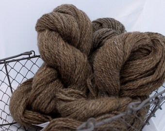 Items similar to Ruffle Purse Pattern, Fawn Wool Blend with Brown Bow ...