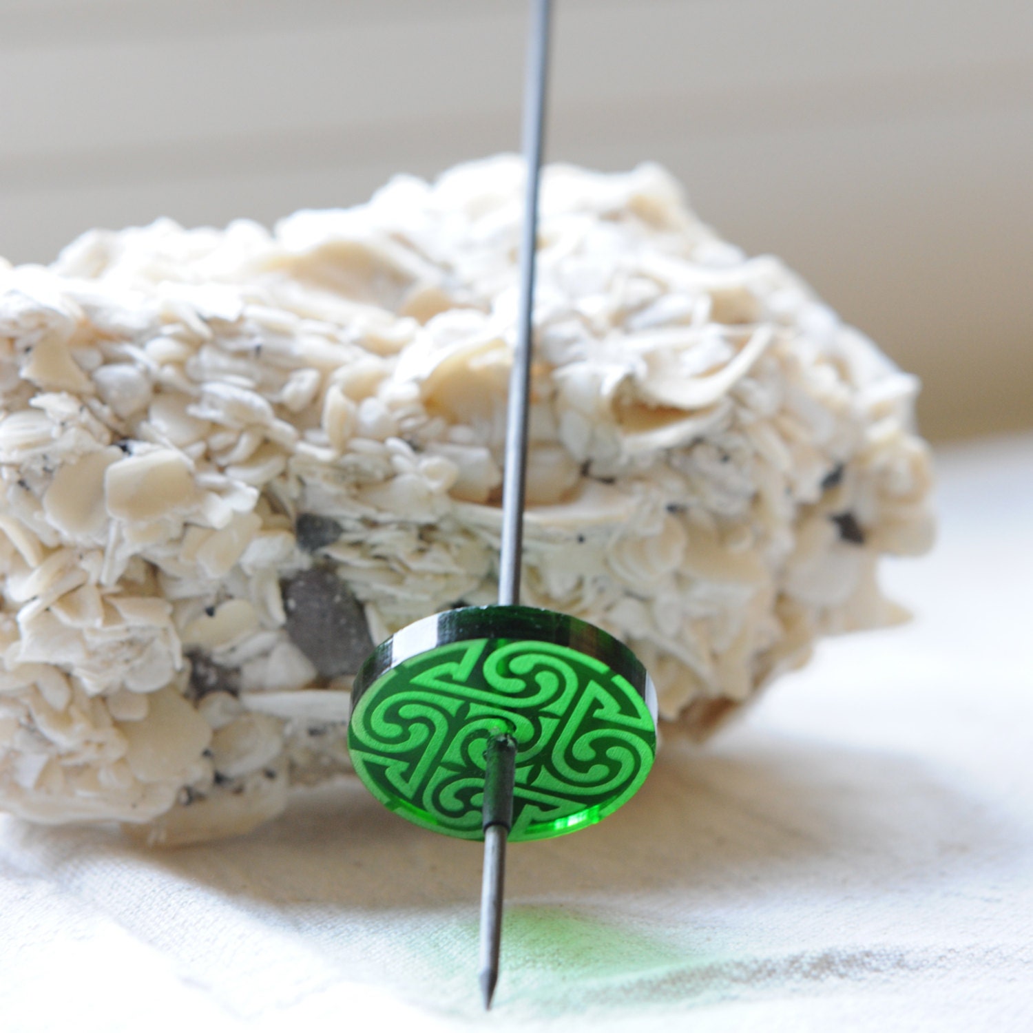 Squall Celtic Swirl Tahkli Support Spindle in Emerald Green