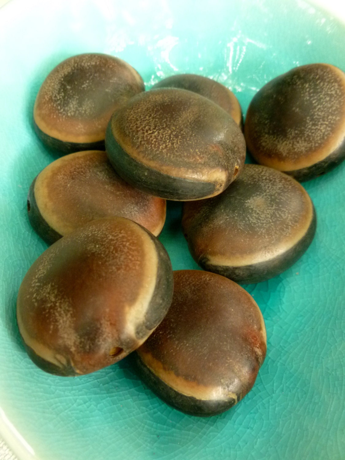 Large Mucuna Seeds. Red Hamburger Bean. Ox Eye Amulet Seeds