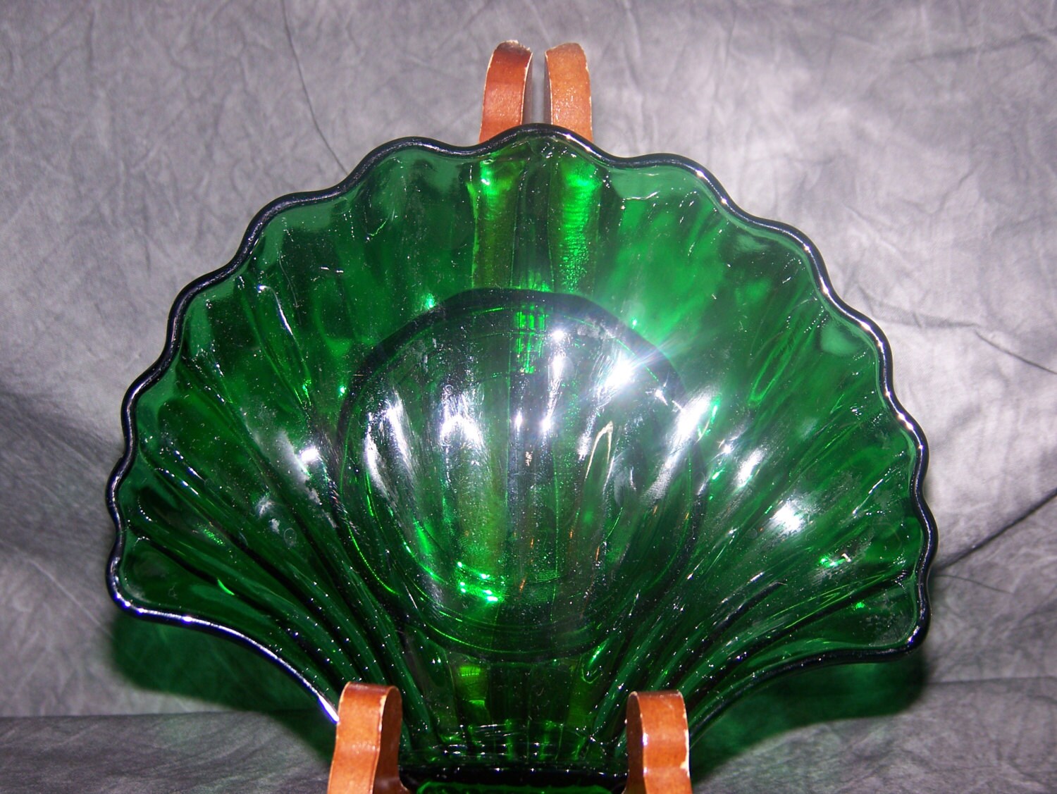 Emerald Green Anchor Hocking shell candy dish – Haute Juice