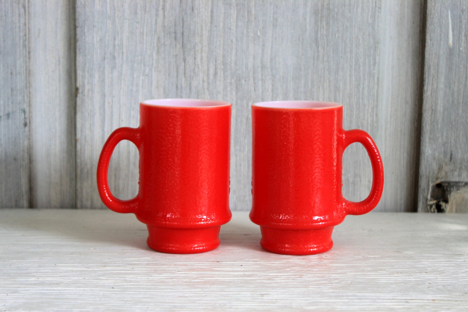 red mugs // coffee mug cocoa mug // pair of vintage glass mugs – Haute ...