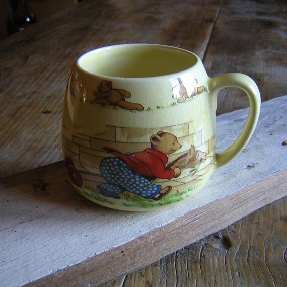 Vintage Teddy Bear Mug made in England by SylvaC