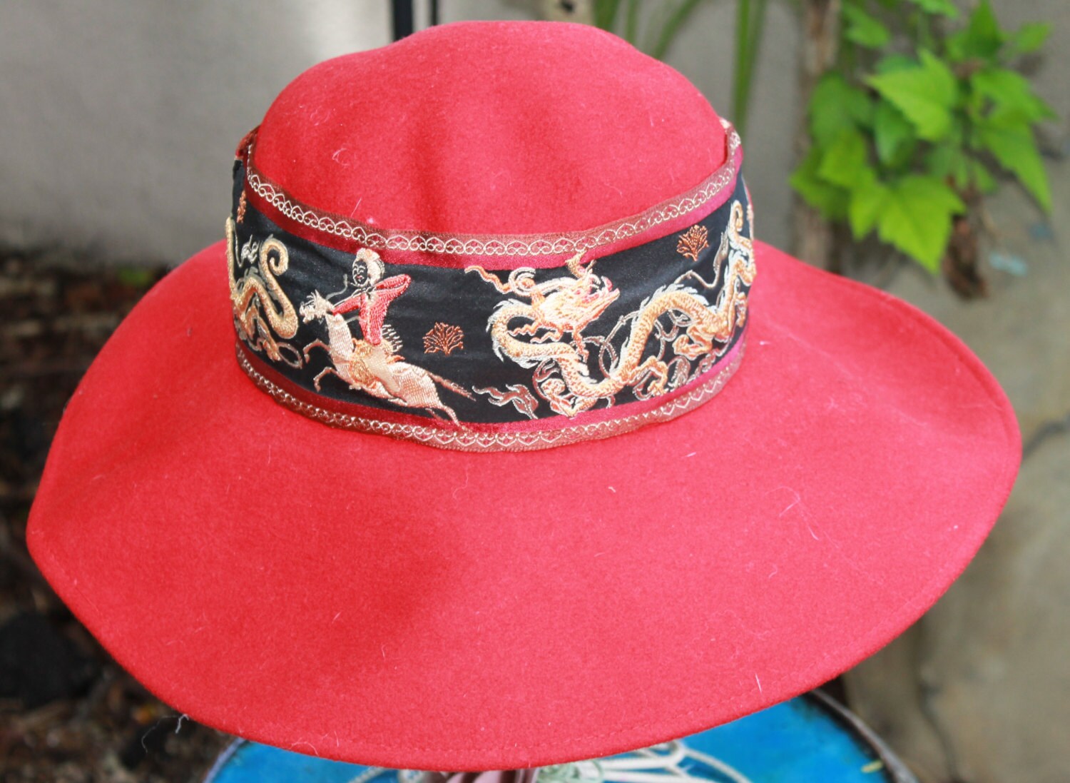 09/0101-2 Vintage very unique Joe Bill Miller red and black hat – Haute ...