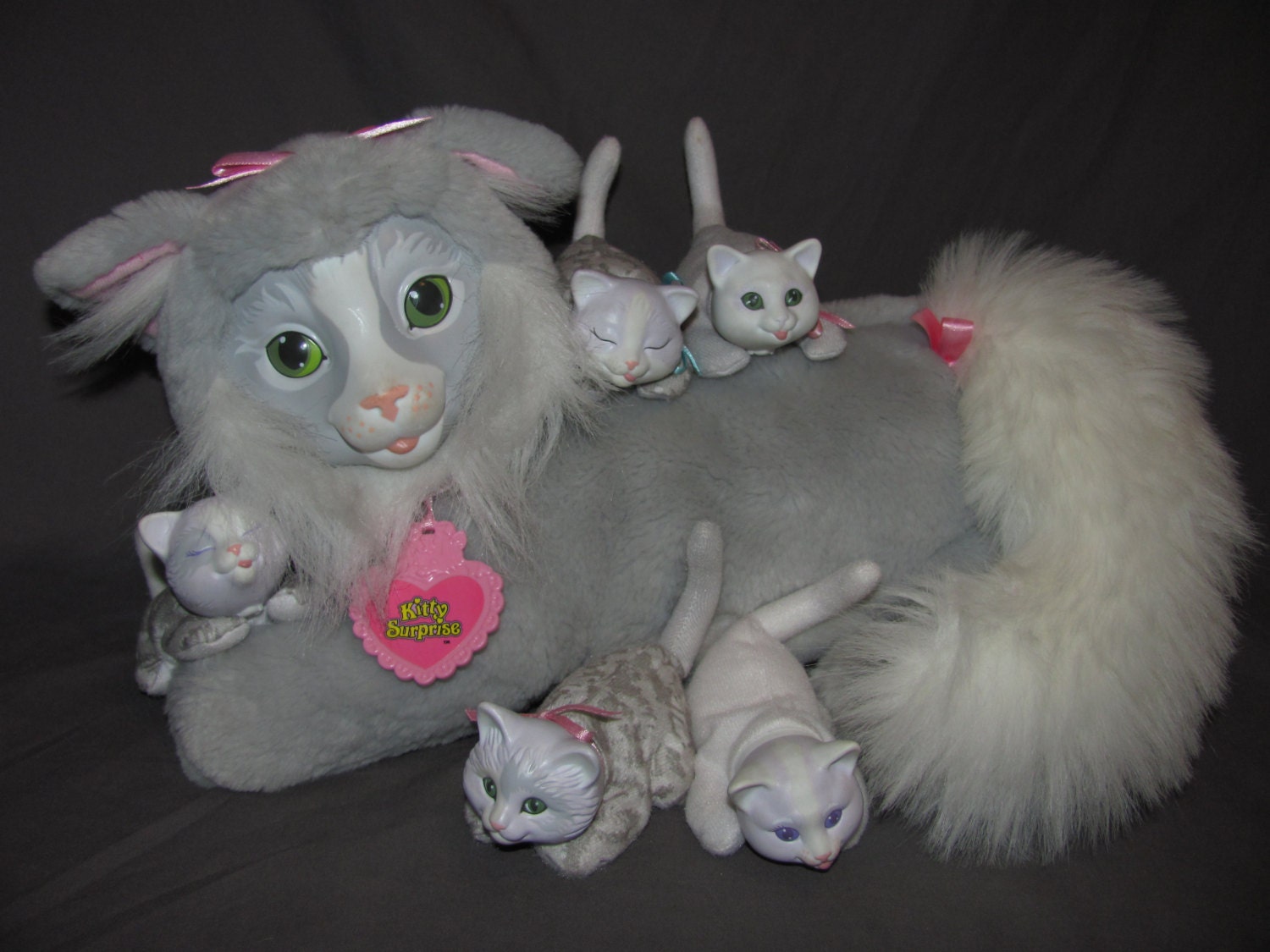 Vintage Hasbro Kitty Surprise Grey/Gray Mama Kitty with Five