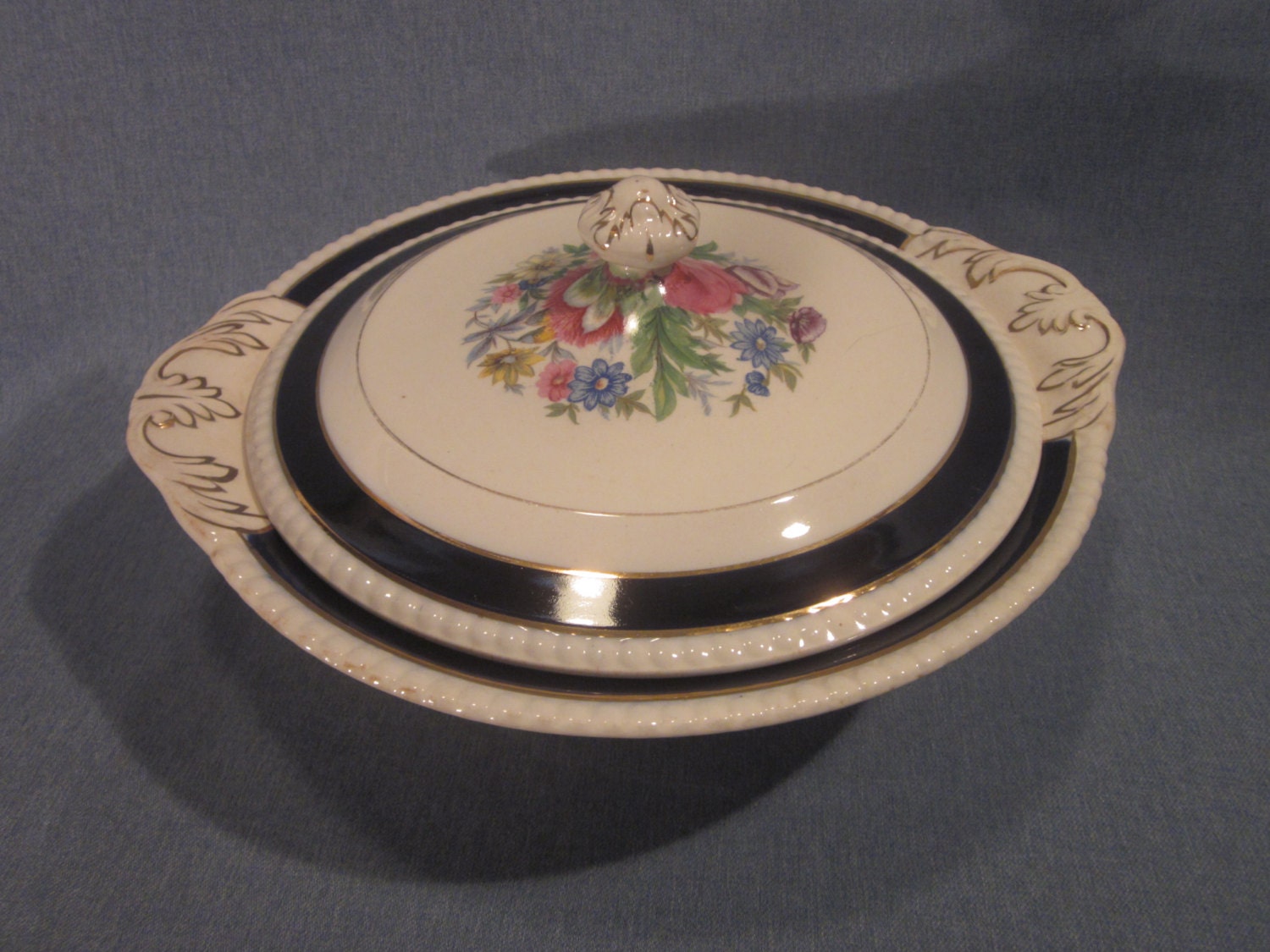 Antique Simpsons Pottery covered vegetable dish / vintage serving bowls ...