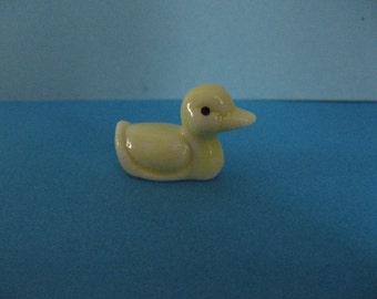 miniature ceramic yellow duck ; vintage
