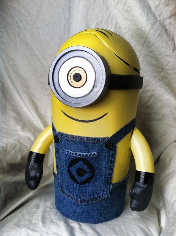 Minion Trash Can