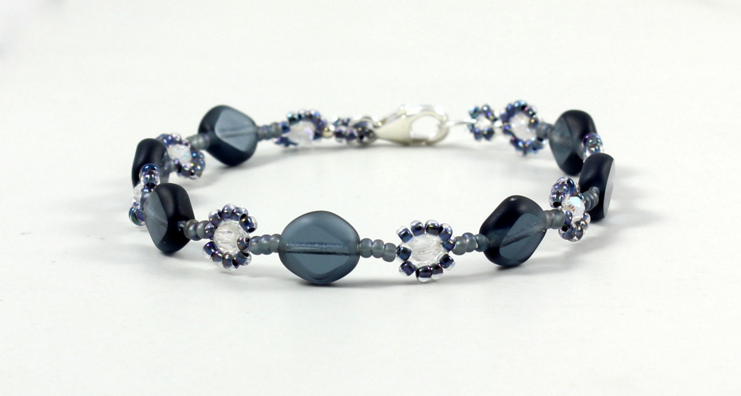 Blue Bracelet Daisy Chain Bracelet Seed Bead Jewelry