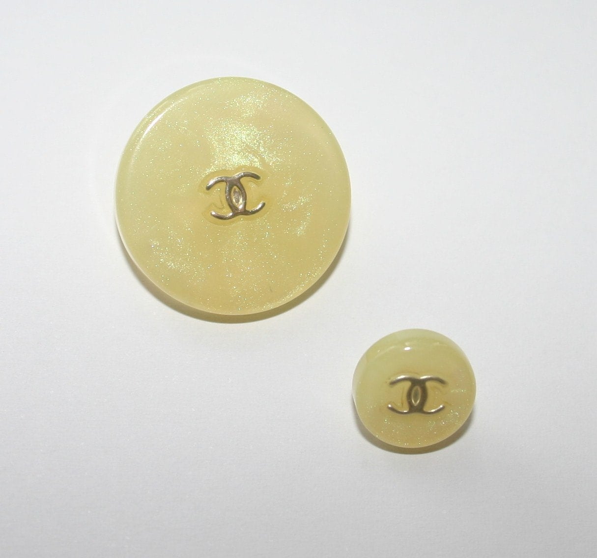 AUTHENTIC CHANEL BUTTONS X 2