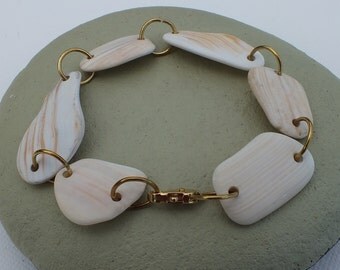 Popular items for sea shell bracelet on Etsy