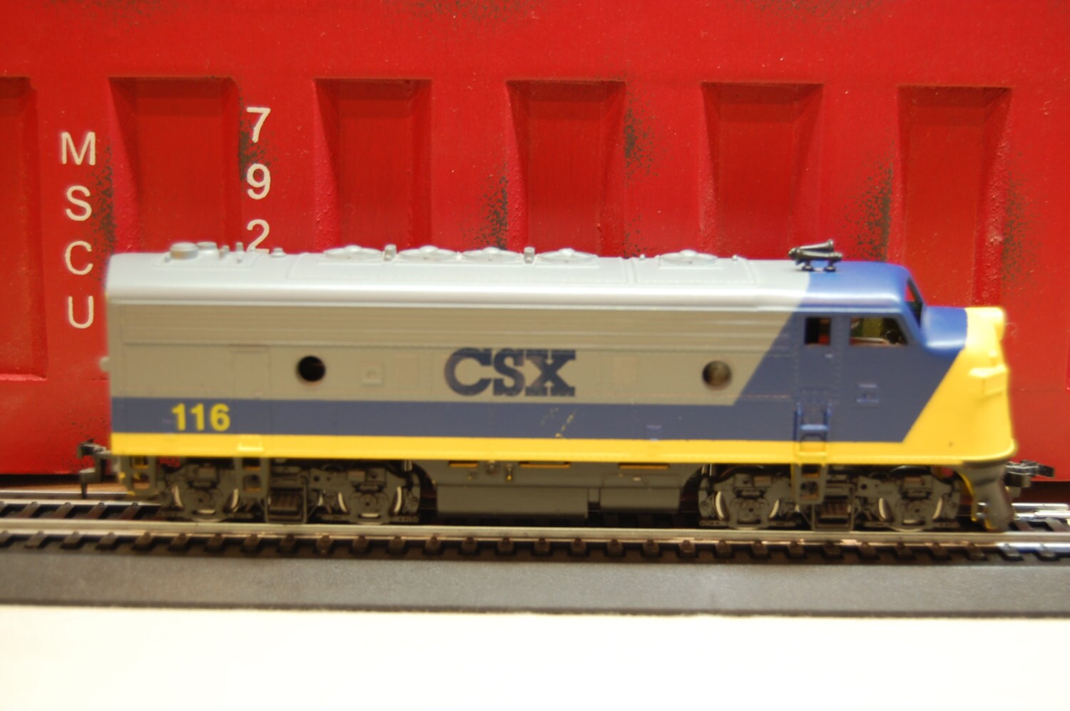 Vintage CSX Railroad Train HO Scale Engine Model Train Model
