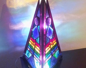Popular items for pyramid lamp on Etsy
