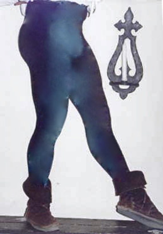 Large Liquid Velvet Tights with 4-way stretch.