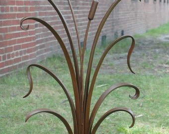 Popular items for metal garden on Etsy