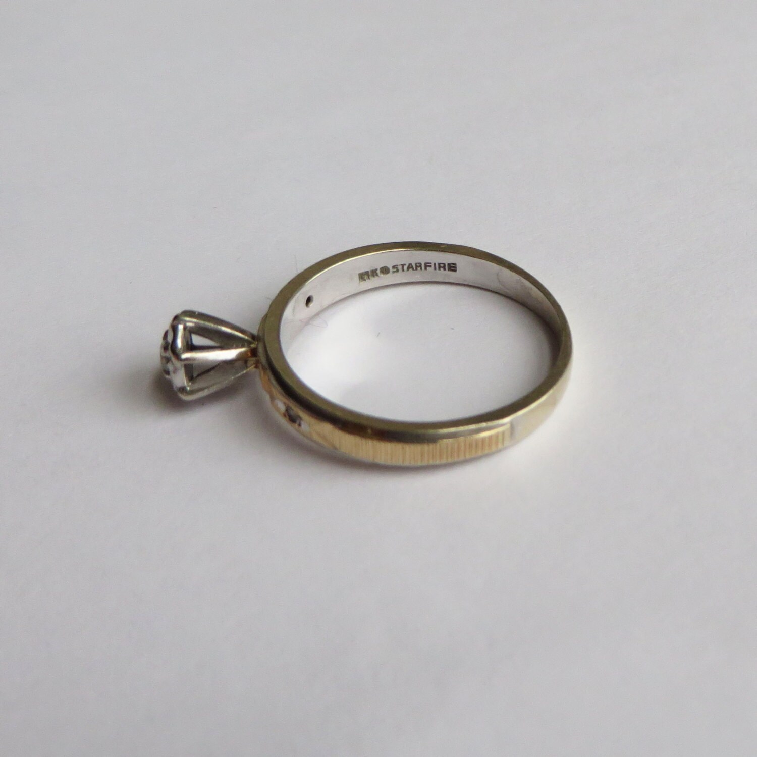 Solid 14K Gold Starfire 1970s Diamond Engagement Ring size