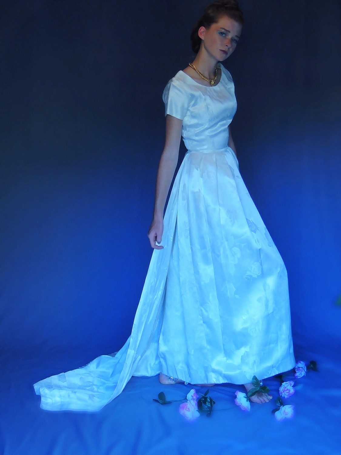 Elegant liquid satin brocade vintage bridal dress with train / Mid ...