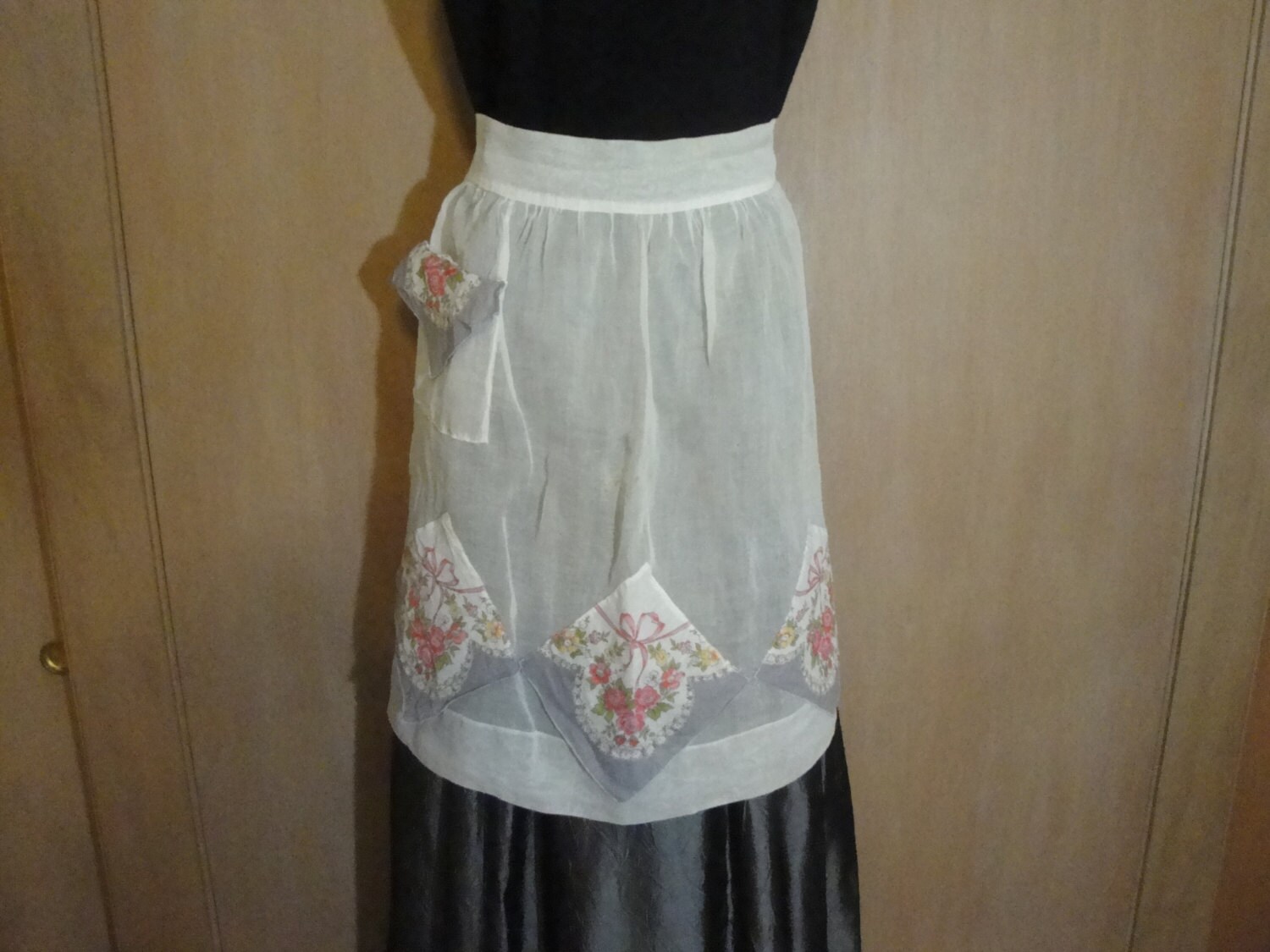 Dainty Vintage Organdy Hostess Apron – Haute Juice